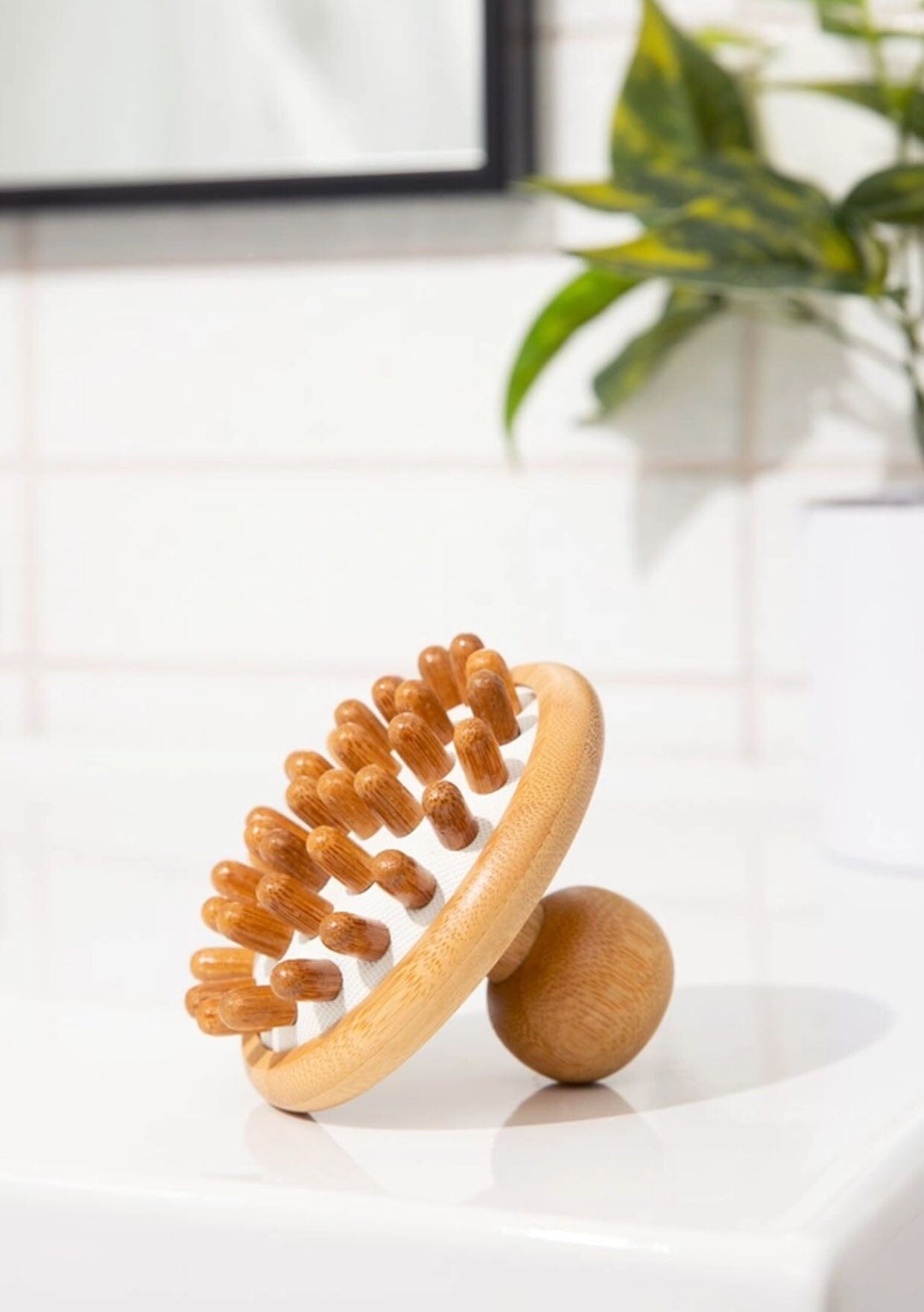 Bamboo Switch - Scalp Massager | LOVESTITCH
