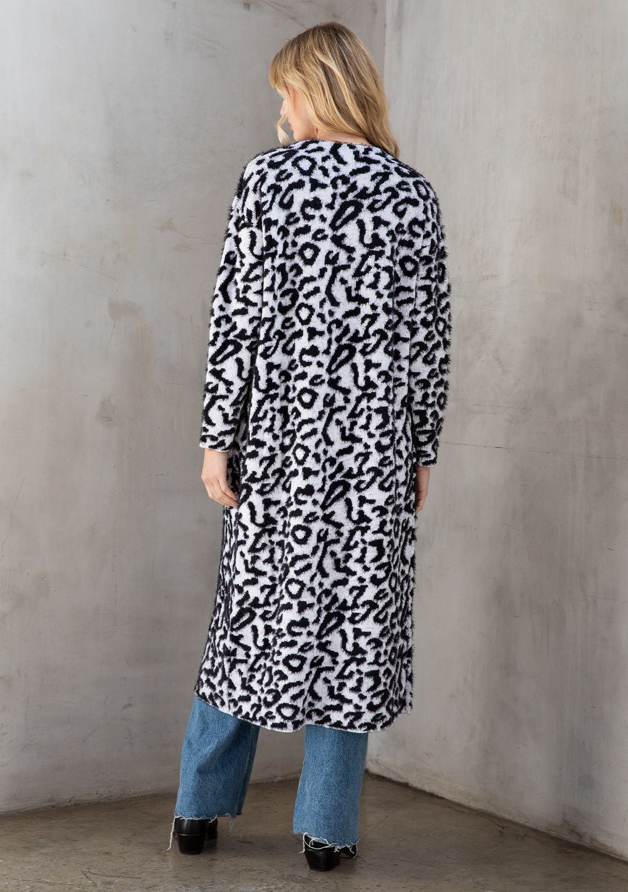 Fuzzy White Leopard Long Cardigan | LOVESTITCH